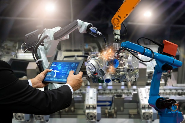Collaborative Robots: The Technology Revolutionizing Factory Floors