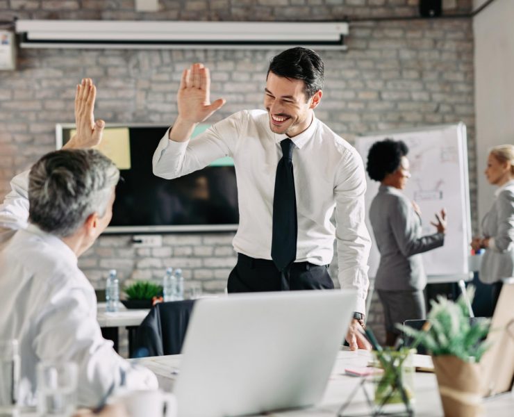 Smart Business Daily: The Latest Business News, Guides & Updates