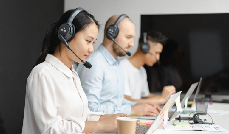 How To Provide 24/7 Customer Support For Better Client Retention?